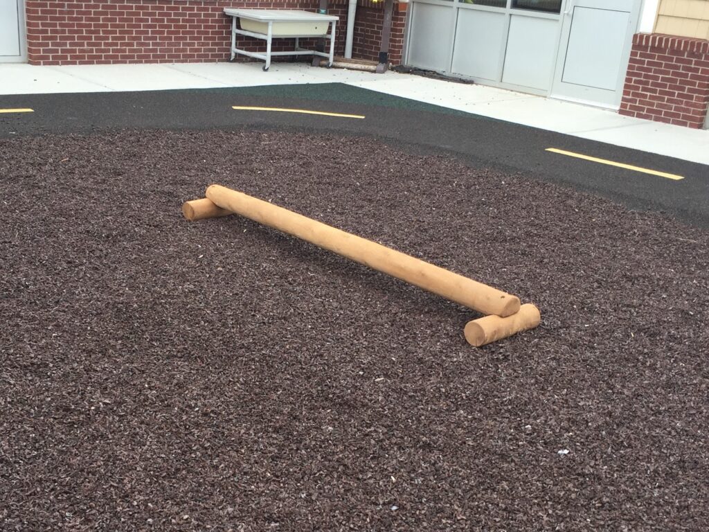 Independent Play & Free Standing - Bears Playgrounds
